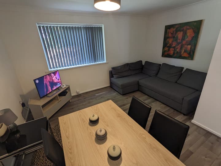K Suites - Beautiful 2br Apartment W/free Wi-fi - Bradford