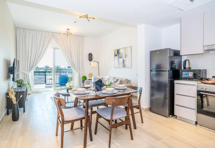 Ywe B10 026 - Abu Dhabi