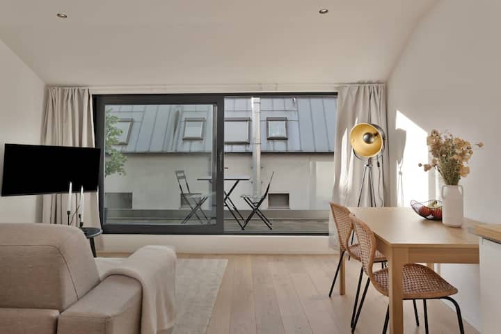 Stylish Terrace Apartment In Antwerp's Core - Antwerpen