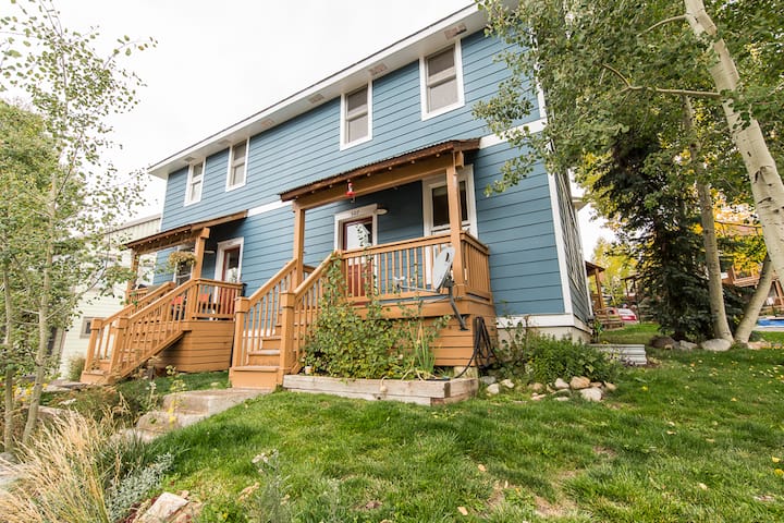 Sunny Pitchfork Townhome With Beautiful Views, - Crested Butte, CO