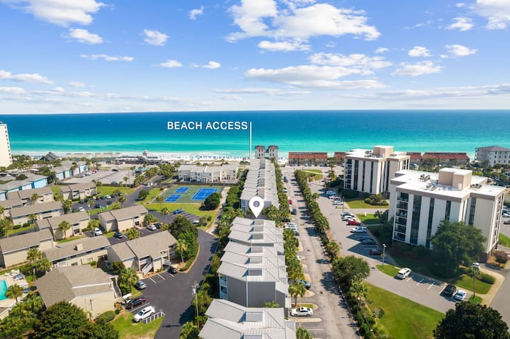 Walking Distance To Beach! Bc Pointe Townhomes 601 - Destin, FL