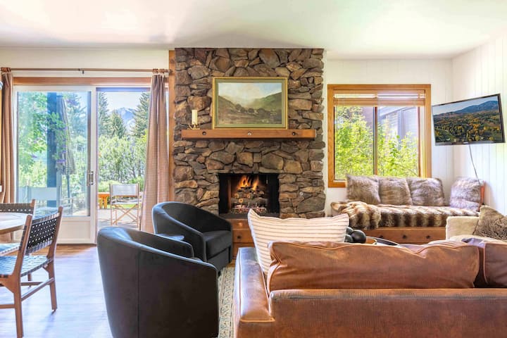 Creekside At Wildflower | Views And Amenity Pass - Sun Valley, ID