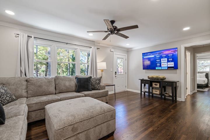 Rustic 3br Home In A Natural Cartersville Getaway - Cartersville, GA