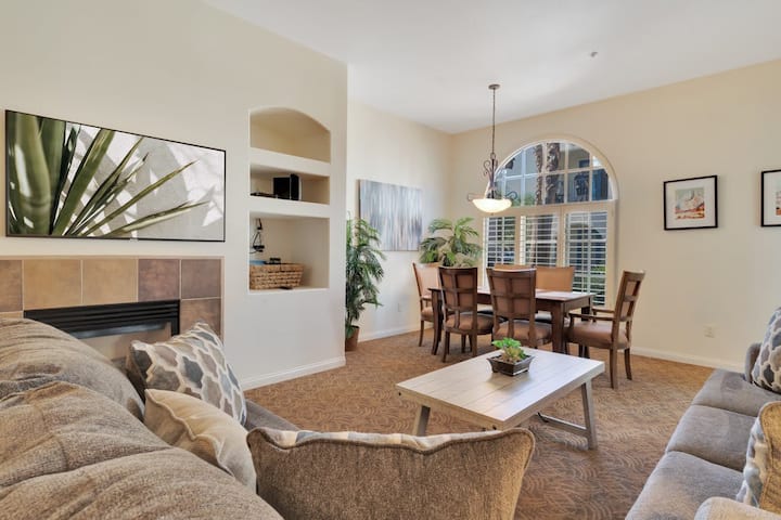 Tranquil Ground Floor Villa In Heart Of Lq #A - La Quinta, CA