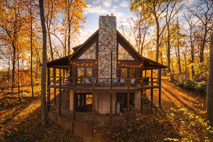 Hike Away Hills: In The Heart Of Hocking Hills - Hocking Hills State Park, OH