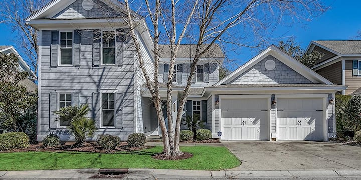 Unwind In Style: Luxurious 4br/4.5ba Vacation Home - North Myrtle Beach, SC