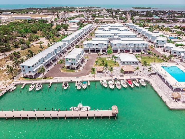 Ocean Isles #98~ Fishing Village, Community Pool! - Marathon, FL