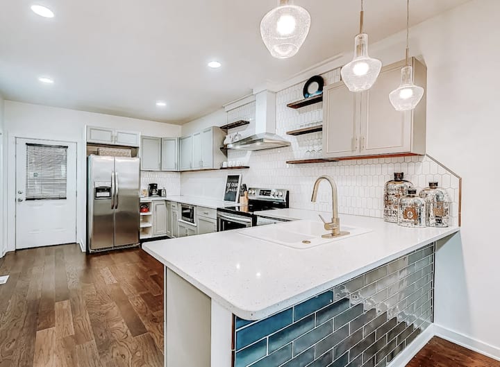 Walk To Lucas & Conv Ctr•2 En-suites•free Parking - Indianapolis, IN