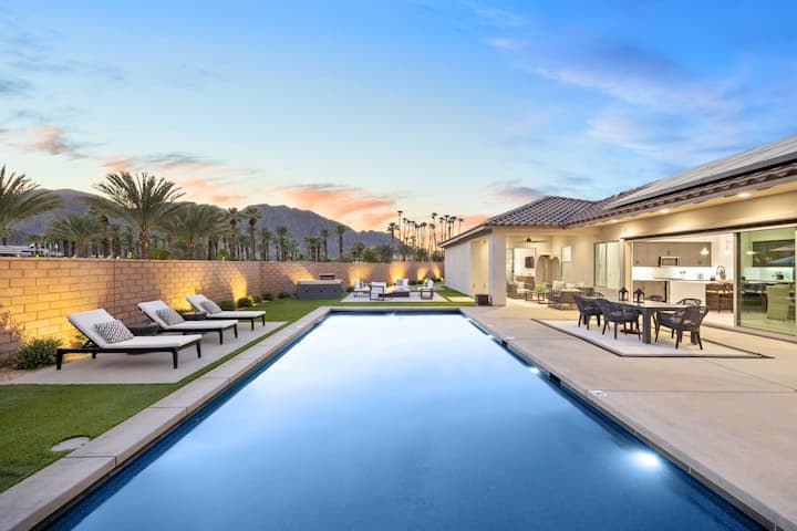 Vista Santa Rosa: Pool, Firepit, Bbq, Ev Charger - La Quinta, CA