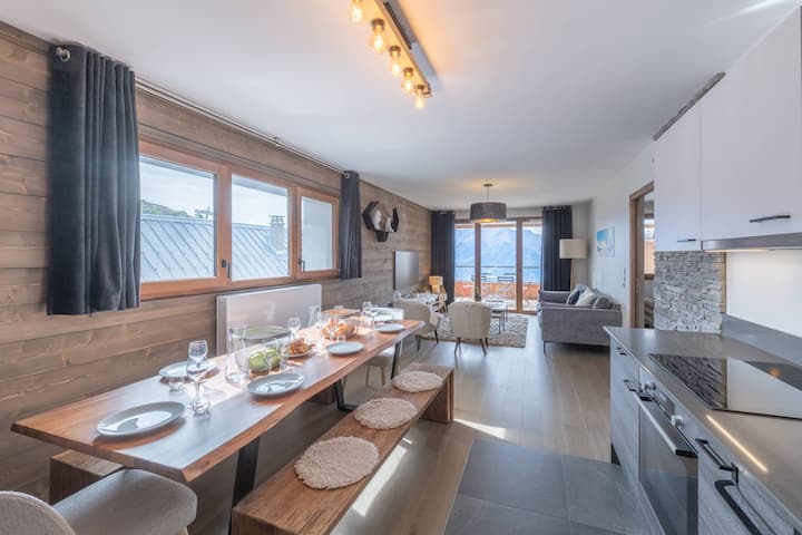 Magnificient New 4 Bedroom Apt With Garage - Le Bourg-d'Oisans