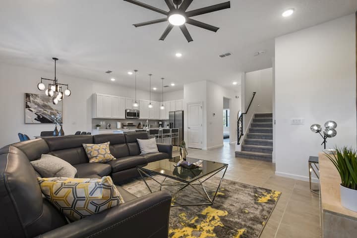 6bd/6ba Brand-new Luxury Home In Orlando - Orlando