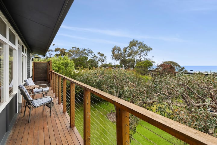 Second Heaven I Ocean Views I Walk To Beach - Great Ocean Road