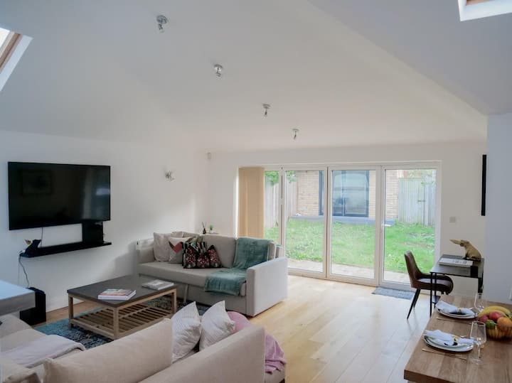 Charming Oasis With Garden - Central London