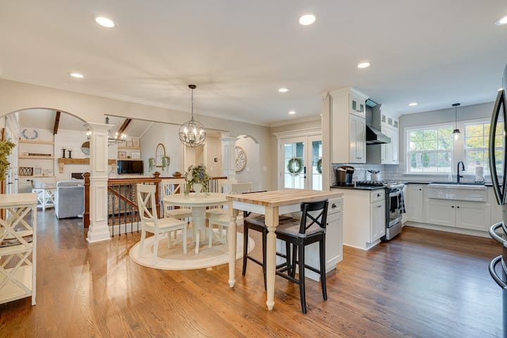 Powell Home W/ Fire Pit - 5 Mi To Columbus Zoo! - Columbus Zoo and Aquarium, Powell