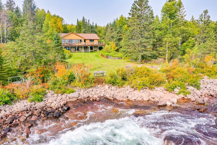 Paradise Found On Lake Superior Near Lutsen, - Lutsen, MN