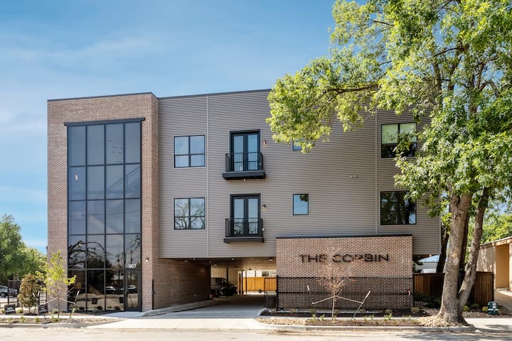 Magnolia Moderns - Fort Worth, TX