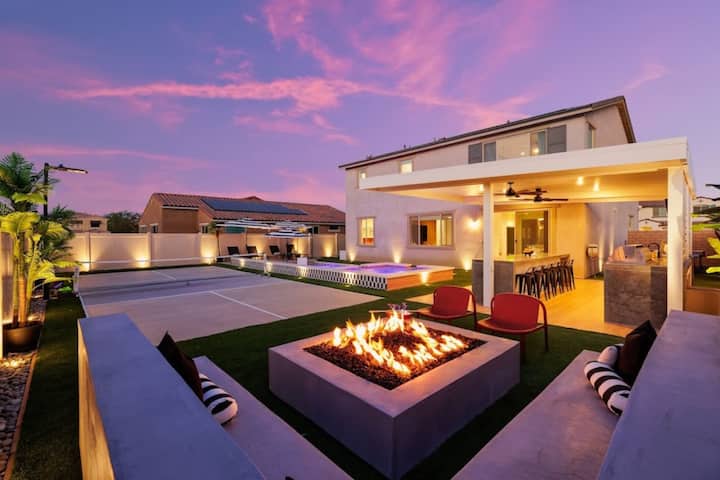 7br Pickleball: Firepit-outdoor Kitchen-game Room - Coachella, CA