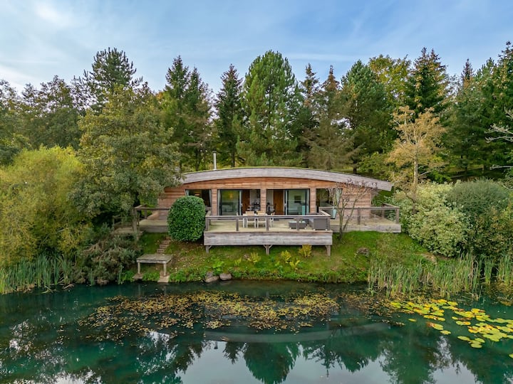 Willow - Brompton Lakes - Catterick