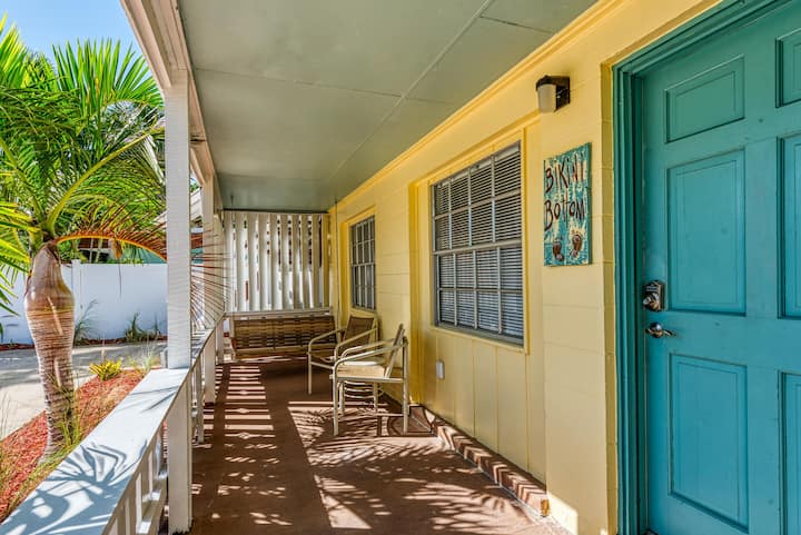 Newly Renovated! Just Steps From The Beach - Cape Canaveral, FL