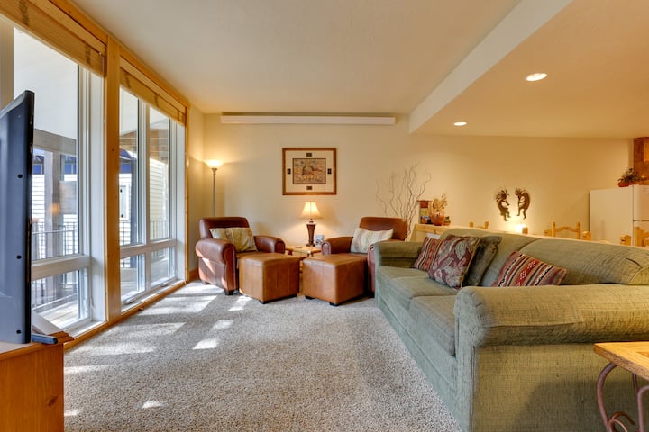 1/2 Mi To Granby Ranch: Townhome W/ Fireplace! - Granby, CO