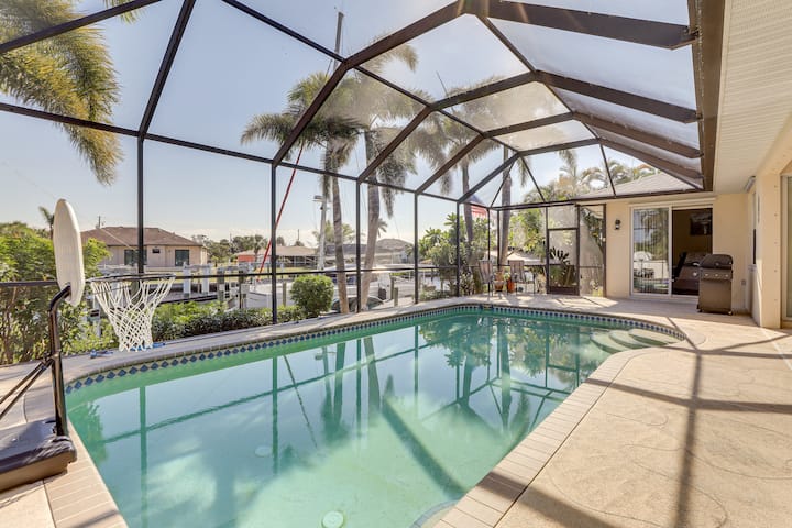 Pet-friendly Waterfront Home W/ Pool! - Port Charlotte, FL