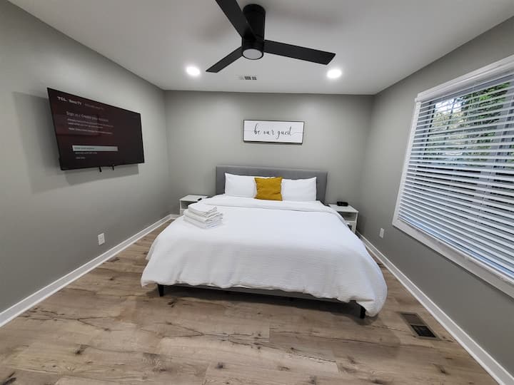 The Silver Bungalow - Buckhead, GA