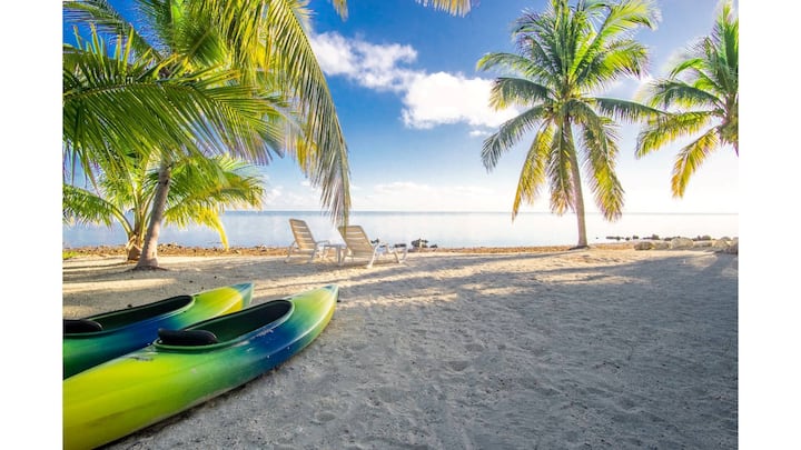 The Nautilus On The Ocean In Grassy Key 4 Bed 3 Ba - Marathon, FL