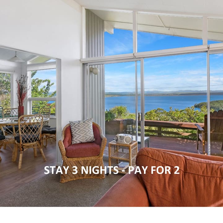 Panoramic Views In Acacia Bay! Renovated Bathroom - Taupo