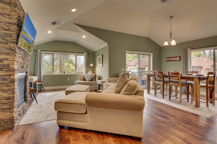 Mountain Home Near Heavenly W/ Fireplace - South Lake Tahoe, CA