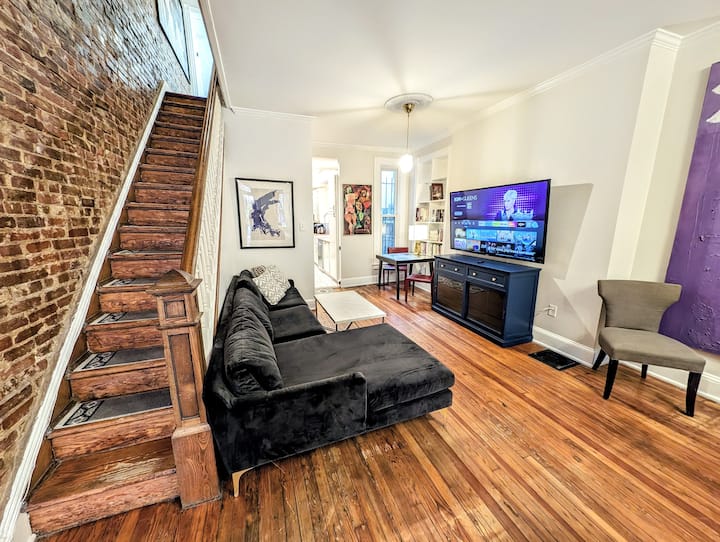 Union Station 4br 2.5 Bath Capitol Hill Home - Washington, D.C.