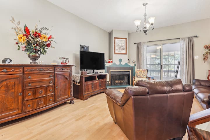 Close To San Antonio Zoo & Airport: Cozy Townhome - Rogers Ranch – San Antonio