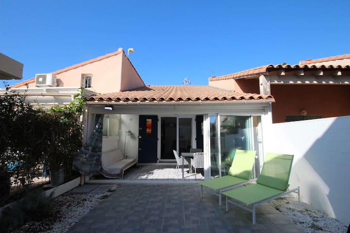 Jolie Maison T3 Mezzanine Climatisée Avec Veranda, - Portiragnes