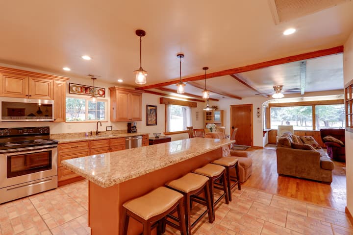 Cozy Cabin On 1 Acre In Premier Pine Neighborhood - 派因