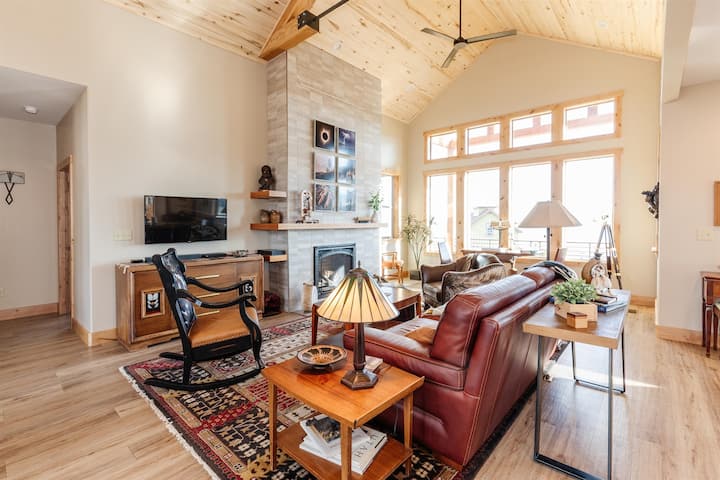 The Tree Of Life Cabin - Frank Lloyd Wrustic - W/i - Bear Lake