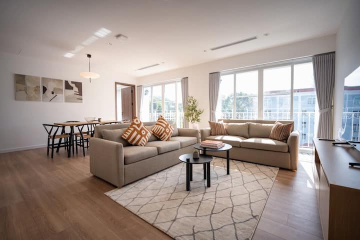 Rare 3br Penthouse City Center With Bathtub - Ho Chi Minh City