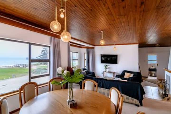 Ocean Wave No.1 Self Catering - Namibia