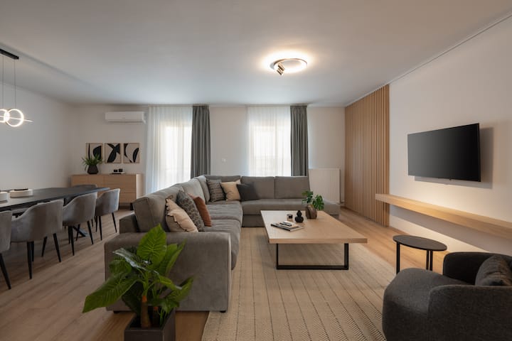 "Seven Hills" Luxury Residence With Rooftop Patio - Greece