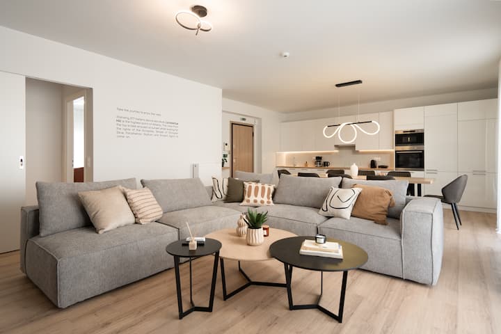 "Seven Hills" Elegant Family Apartment W/ Balcony - Athens