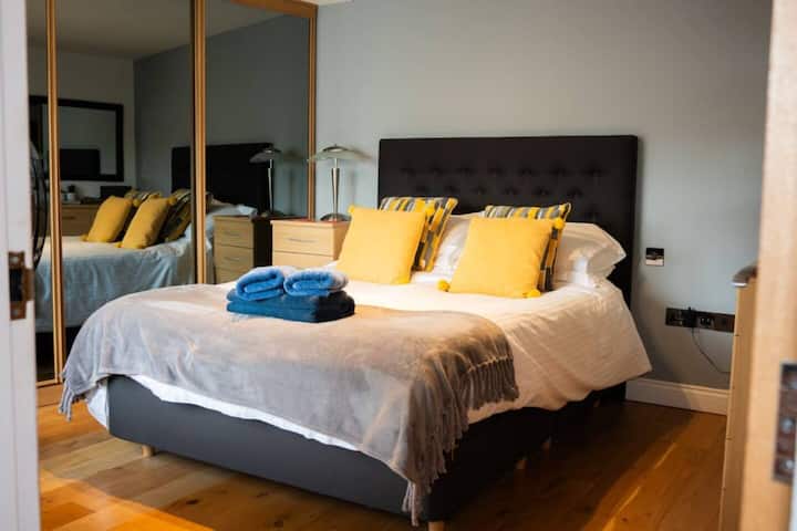 Modern 1-bedroom Apartment In Holt - Holt