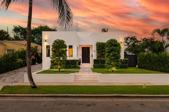 Casa Zenhaven - Designer Poolside Haven! - West Palm Beach, FL