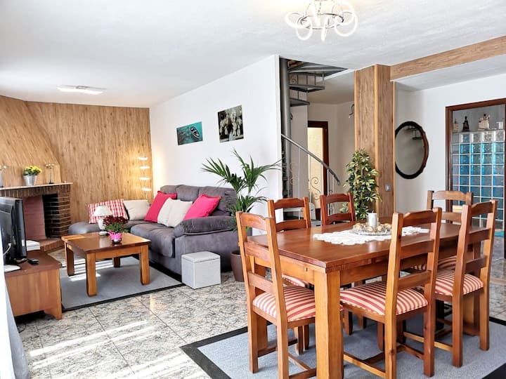 Maison Spacieuse à Deltebre, Terrasse Incluse - Deltebre
