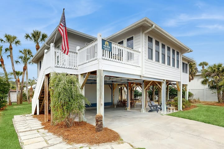 4br Sunlit Dog-friendly Oasis, Great Deck Views - Edisto Beach