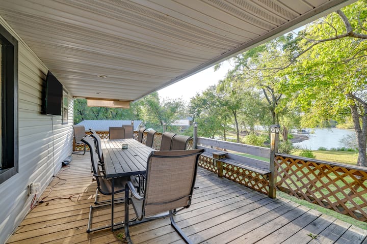 Private Boat Dock: Family-friendly Grove Getaway - Grove