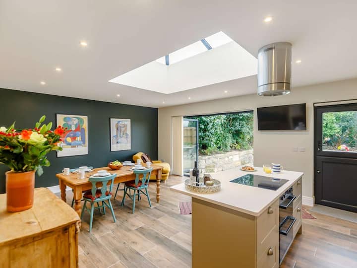 2 Bed In Penryn (Oc-89983) - Falmouth