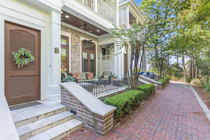 Bay Views ~ Viking Appliances ~ Gated Courtyard - Miramar Beach