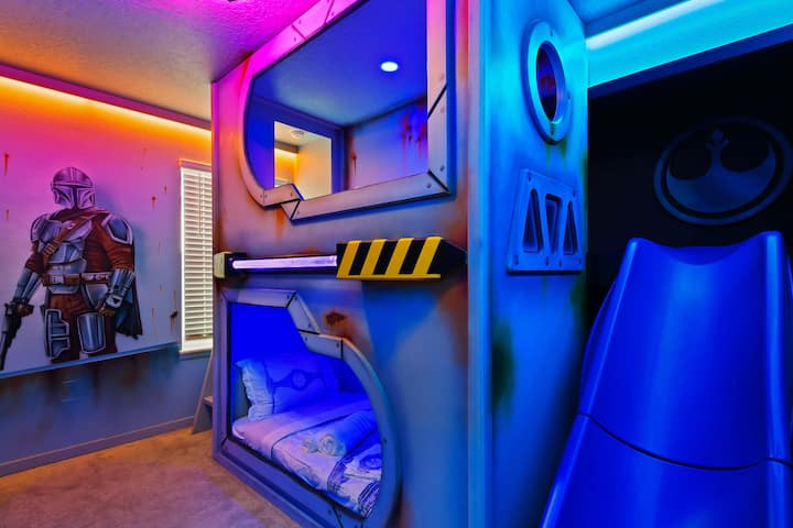 Best 8br W Theater, Gameroom And Luxe Themed Rooms - Floride