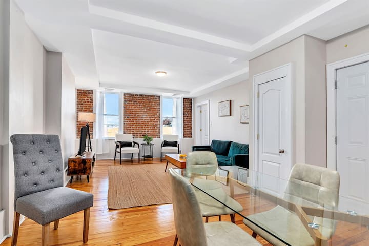 Uncle Sam's Hideaway |Workspace|pet Friendly|wifi - Troy, NY