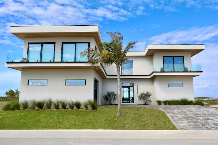 Coral Cove Villa - Luxury Villa + Full Concierge! - Bahamas