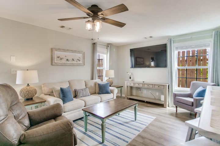 Near Beach! Cozy Home W/ 3 King Beds!pet Friendly - Perdido Key, FL
