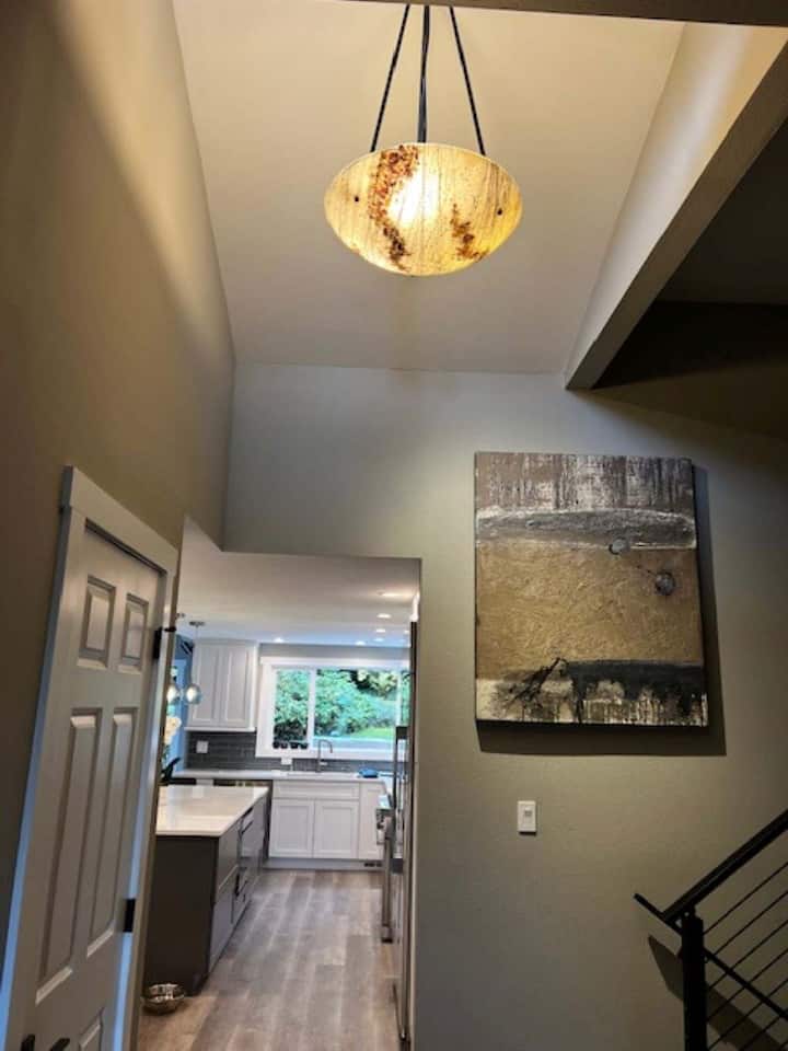 Mercer Island Home For Rent Sept, Oct '25 2 Mo Min - Seattle